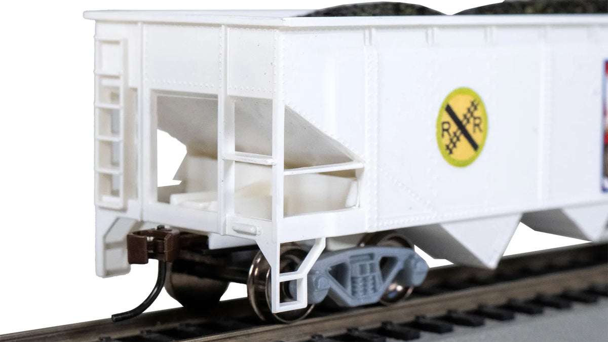 HO Bachmann 40' Quad Hopper - Boy Scouts of America - Merit Badge 1762 ...