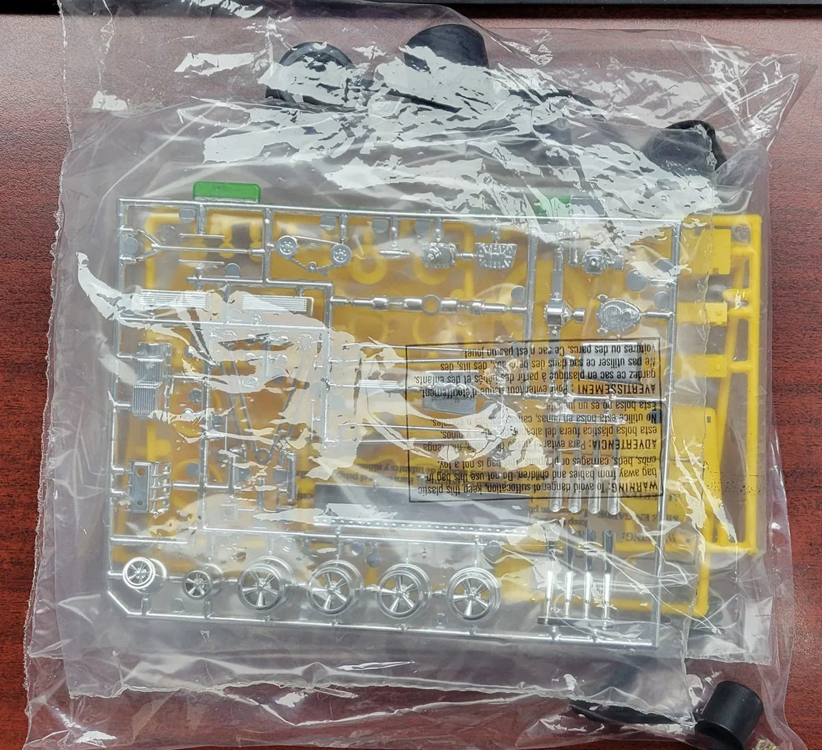 1/24 Atlantis Models Tom Daniel Groovy Grader - 5697| MPM Hobbies