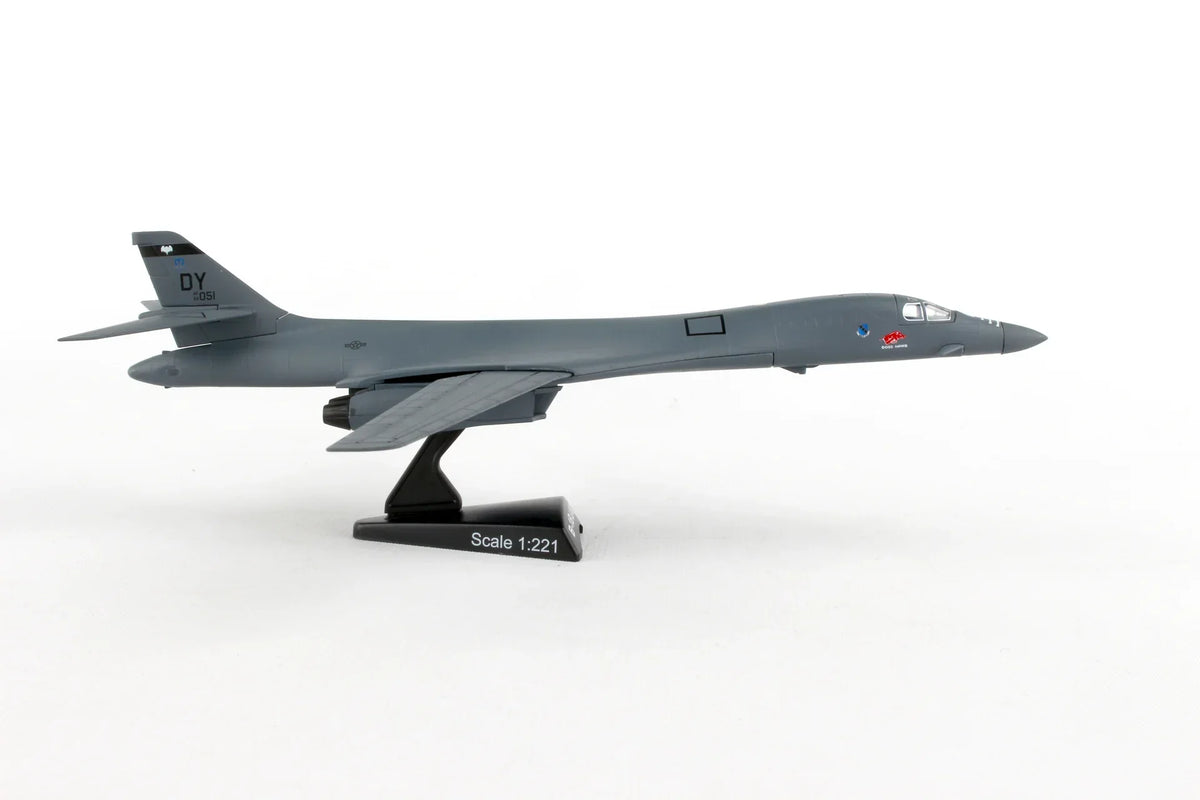 1/221 Daron B-1B Lancer Boss Hawg USAF 5404-2| MPM Hobbies