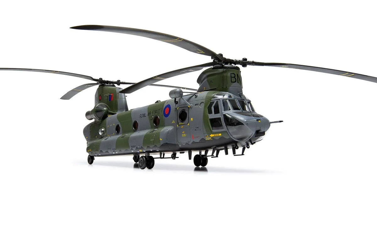 1/72 Airfix Boeing Chinook HC.1 RAF Helicopter Model Kit A06023| MPM ...