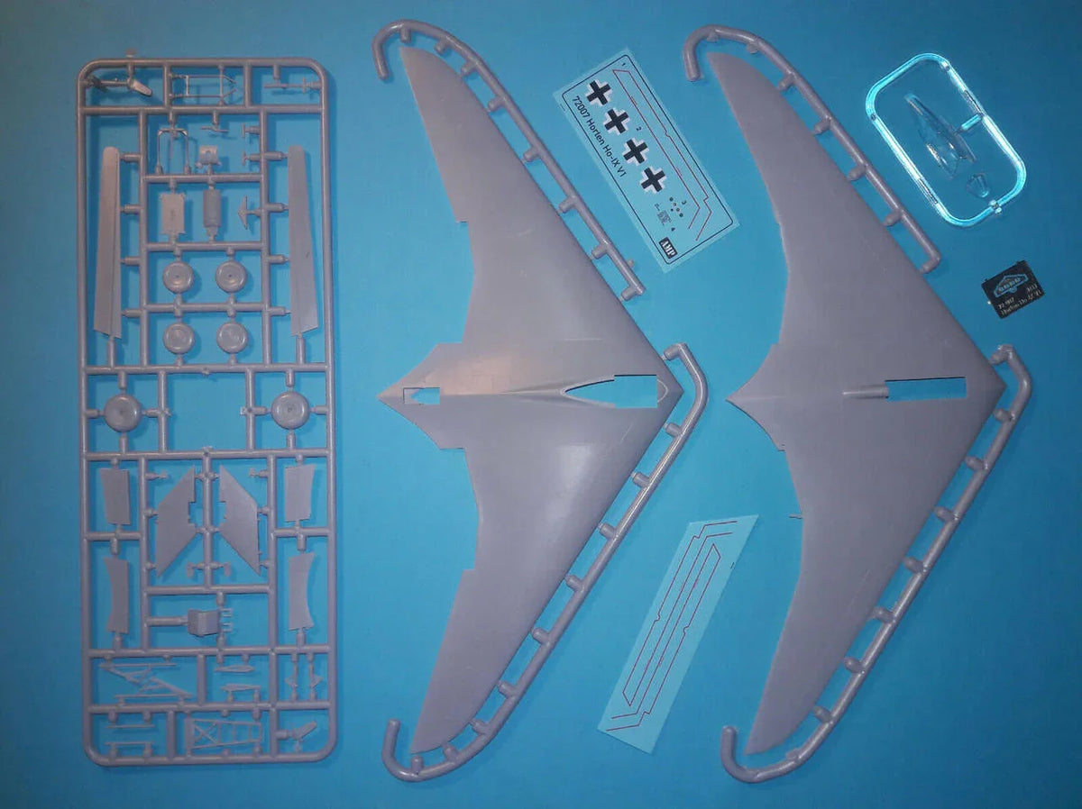 1/72 AMP Horten Ho-IX V1 - German Flying Wing Fighter Bomber Kit| MPM ...